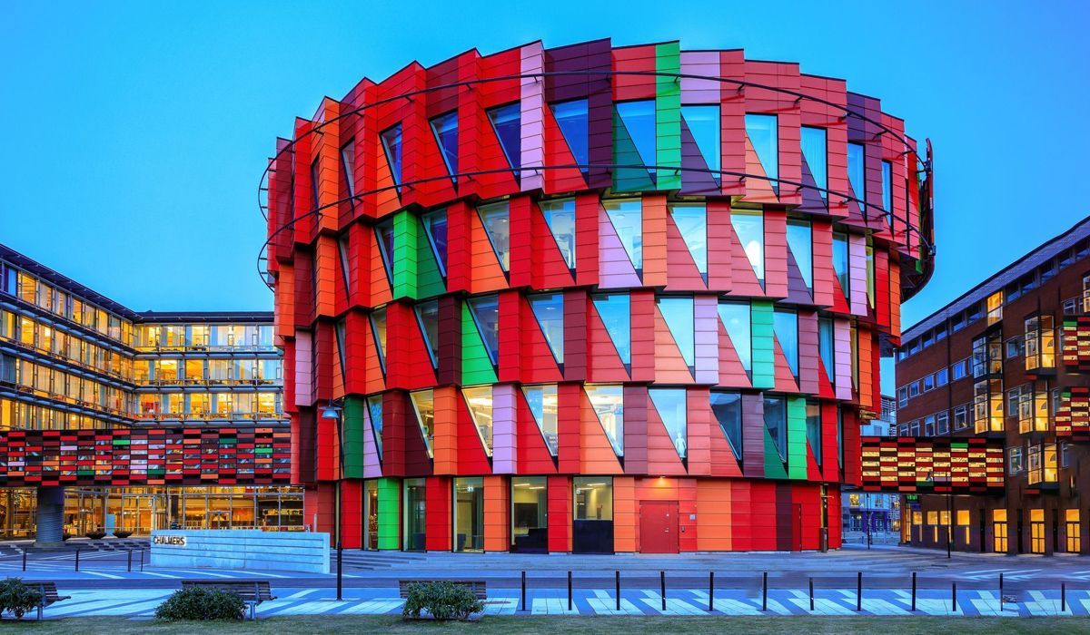 Top 15 Foreign Universities for Canadian Students Looking to Study ...